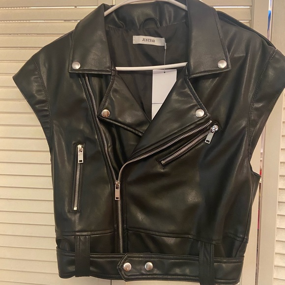 JustFab | Jackets & Coats | Just Fab Black Leather Vest | Poshmark